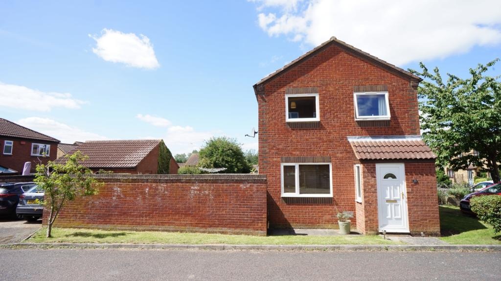 Great Holm Milton Keynes 3 Bed Semi Detached House Burghley Court