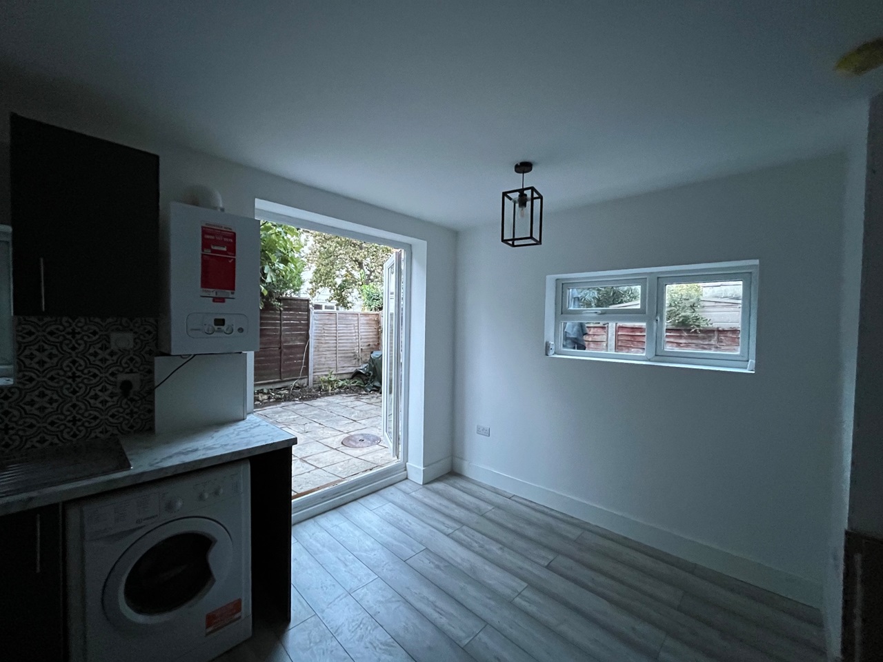 London - 2 Bed Flat, Ground Floor, SW2 - To Rent Now for £2,400.00 p/m