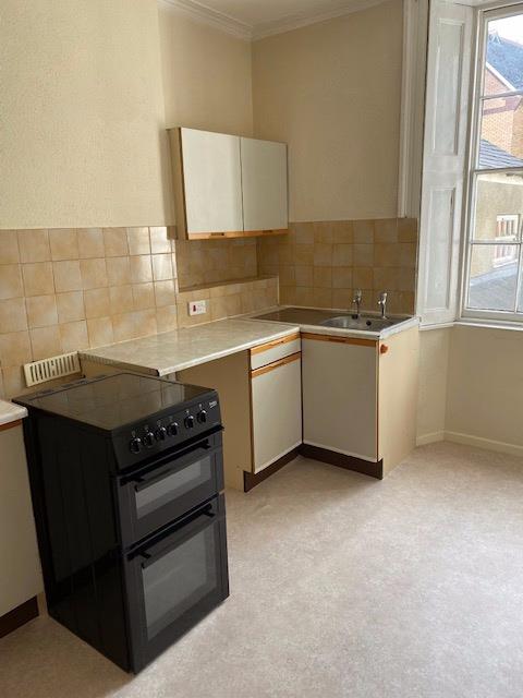 Newton Abbot 1 Bed Flat Highweek Road Tq12 To Rent Now For £675
