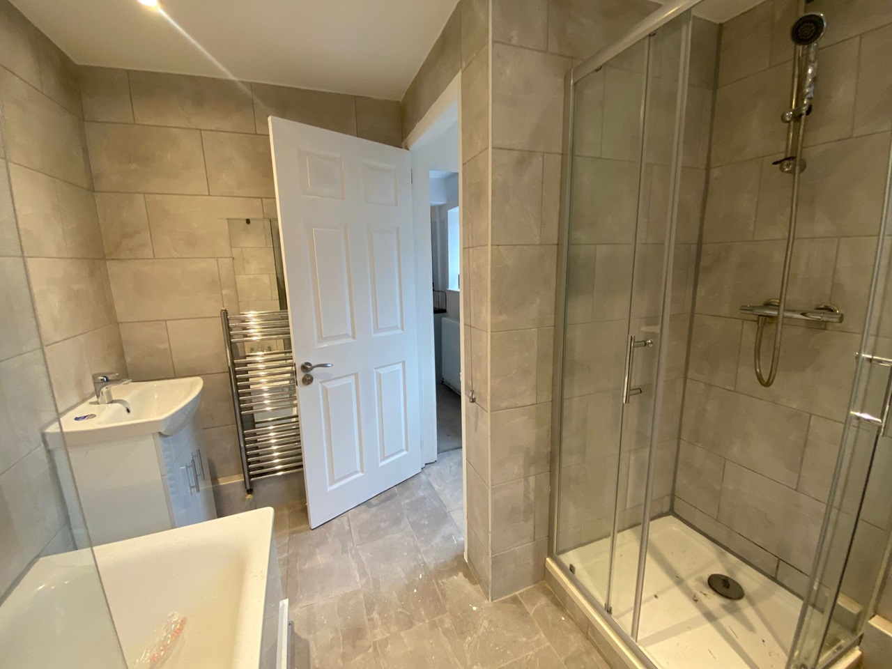 Enfield 3 Bed Terraced House Mandeville Road En3 To Rent Now For