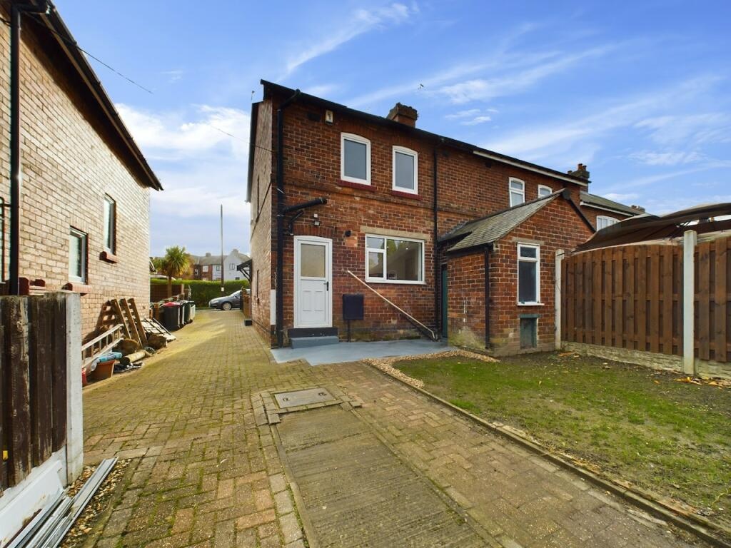 Rotherham 3 Bed Semi Detached House Brook Road S65 To Rent Now