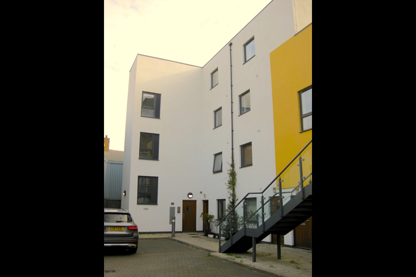 London - 1 Bed Flat, Omega Place, N1 - To Rent Now for £2,500.00 p/m