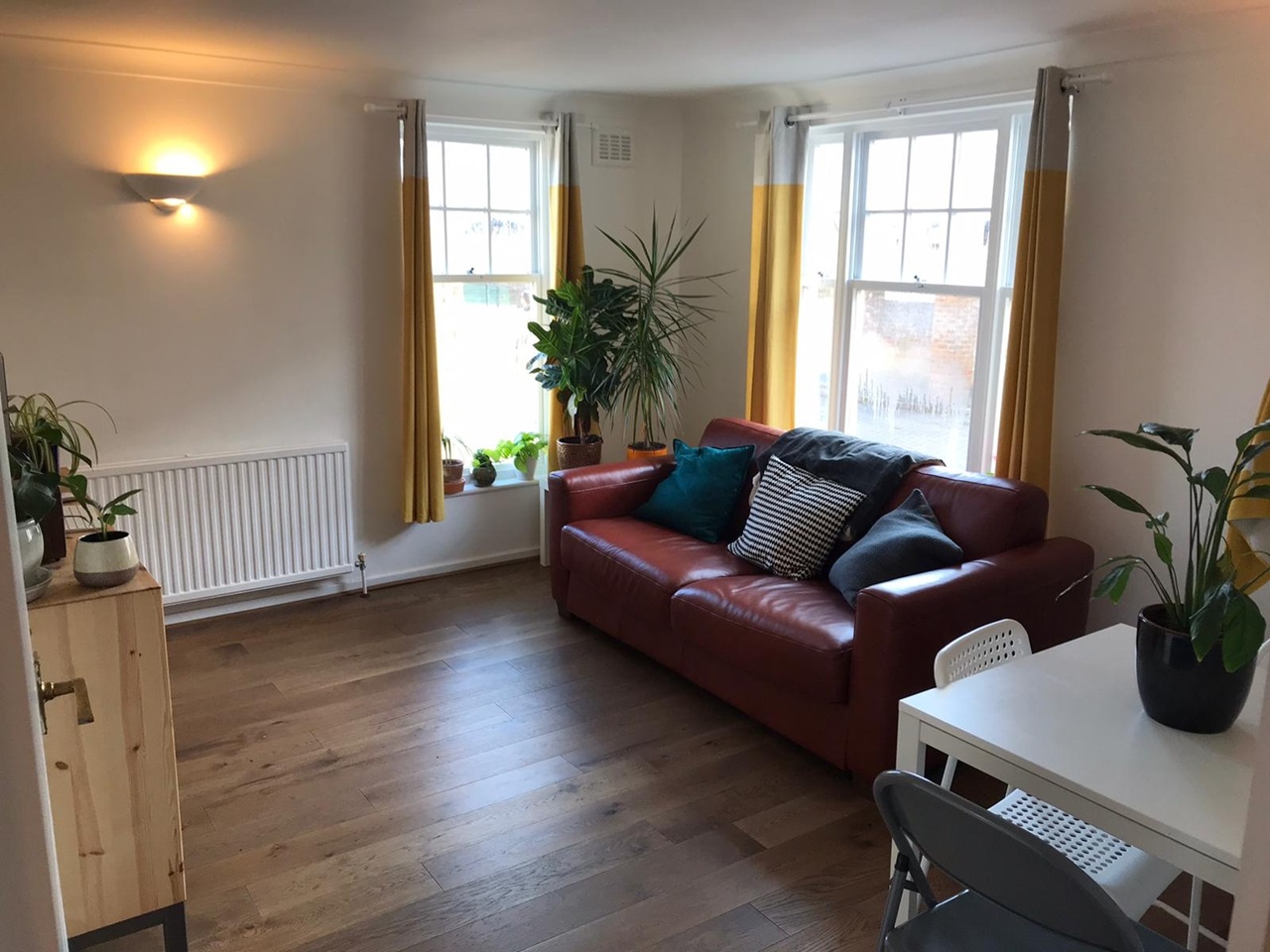 London - 1 Bed Flat, Sutton Square, E9 - To Rent Now for £1,500.00 p/m